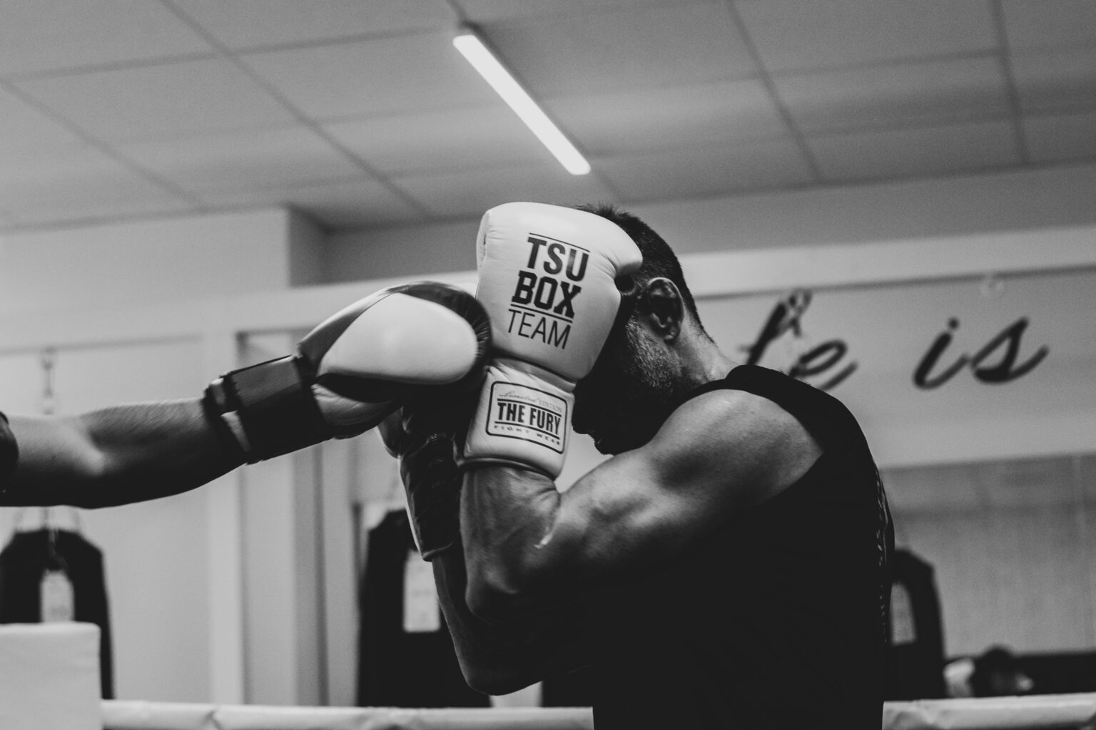 ¿Qué debe entrenar un boxeador en el gym? - Morales Box